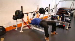 Best Equipment to Help Your Increase Bench Press