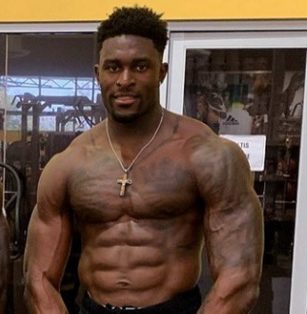 25 Most Jacked Football Players in the NFL 2025